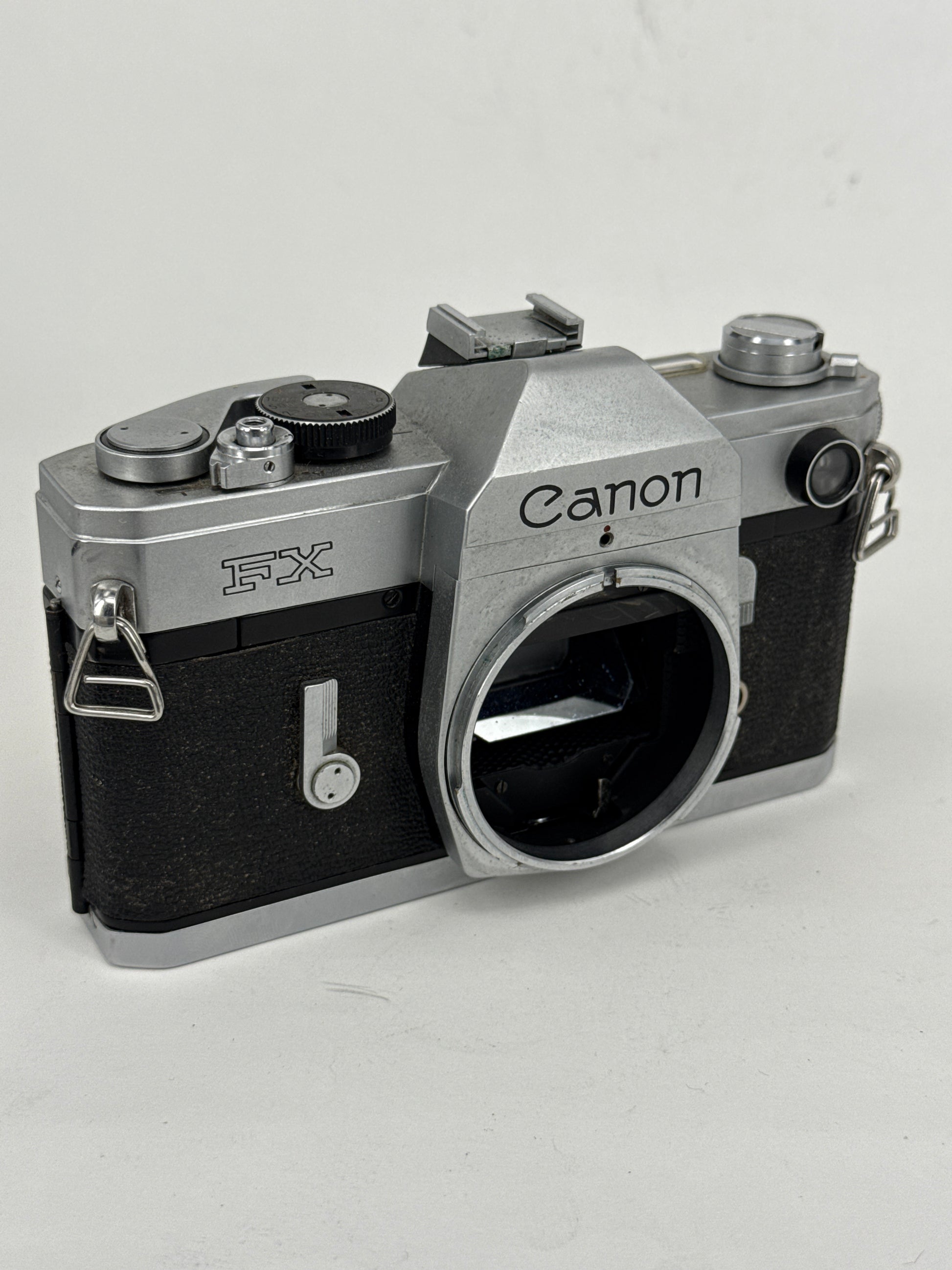 Canon FX. Goes but needs work – Classic Camera
